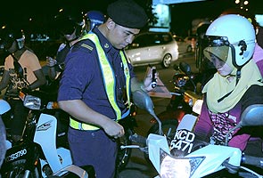 JPJ tambah anggota lakukan operasi penyamaran | Awani