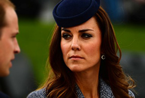 Australian paper shows Kate's bare bottom | Awani International