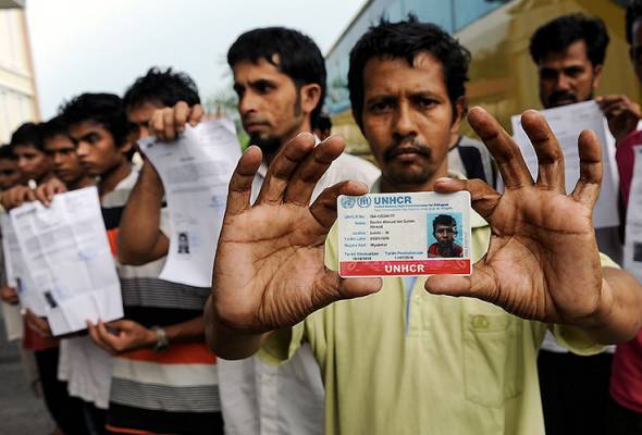UNHCR Malaysia to introduce new identity card for refugees | Awani ...