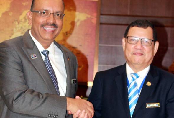 Ramlan receives appointment letter as ministry's secretary-general ...