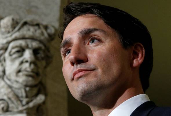 Canada's Trudeau grilled about luxury holiday on Aga Khan's island ...