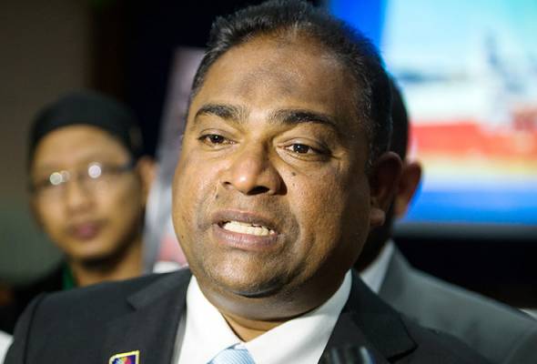 Wang tunai, barang kemas isteri Azeez Abdul Rahim dirampas SPRM | Awani
