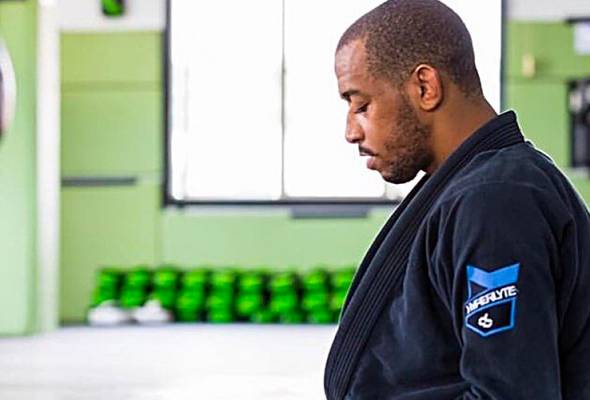 Meet the Brazilian Jiu-Jitsu coach behind Malaysian MMA athletes' slick ...