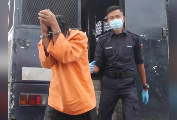 Bomoh charged with sexually assaulting female patient | Awani International
