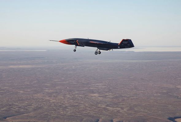 Boeing's new unmanned aircraft is piloted by artificial intelligence ...
