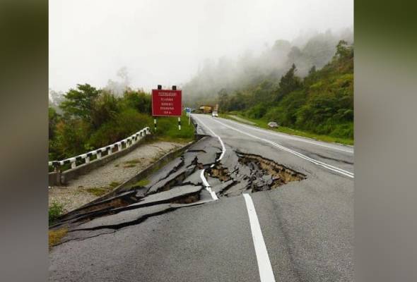 Simpang Pulai-Cameron Highlands road stretch closed due to landslide ...