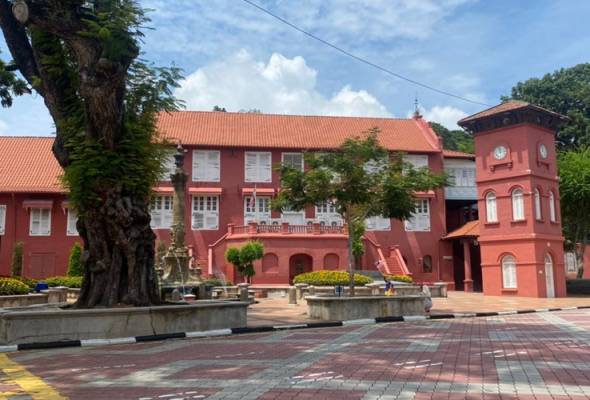 Melaka terima pelancong dari Dumai, Indonesia melalui feri bermula 5 ...