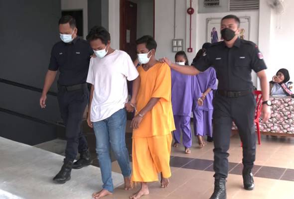 Tempoh reman suspek kes dera kanak-kanak dilanjut | Awani