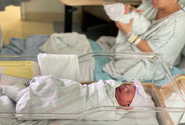 'It was a surprise': California twins born in different years | Awani ...