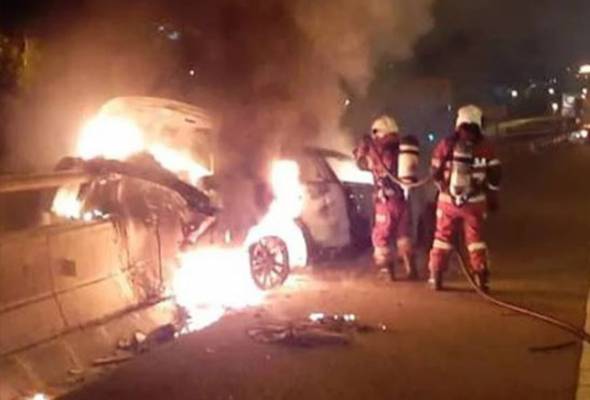 Burnt body found in car on Guthrie Expressway | Awani International