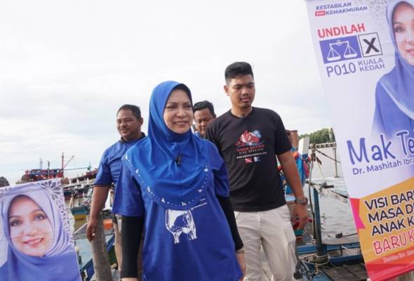 PRU15: Poster wajah dibakar, Mashitah tidak terkesan | Awani