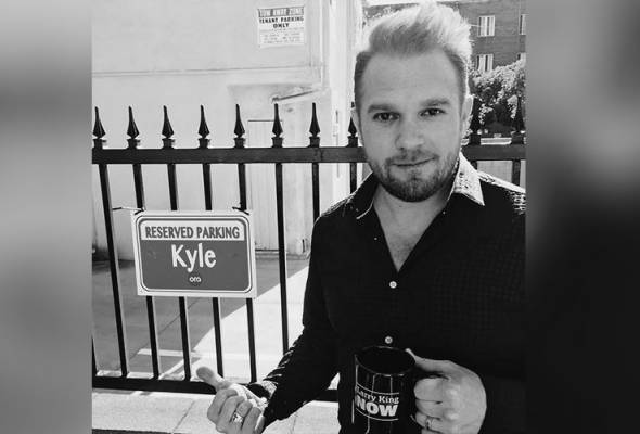 Penulis lagu country, Kyle Jacobs meninggal dunia | Awani
