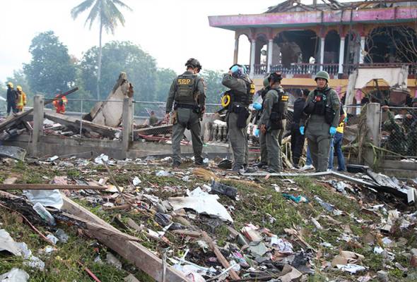 Letupan gudang mercun, sekurang-kurangnya 10 maut, 110 cedera di ...