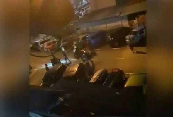 11 ditahan termasuk wanita terlibat pergaduhan di Taman Cendana | Awani