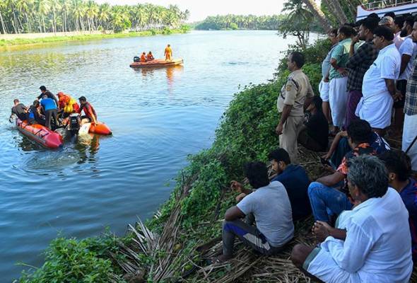 22 pelancong maut, kapal persiaran terbalik | Awani