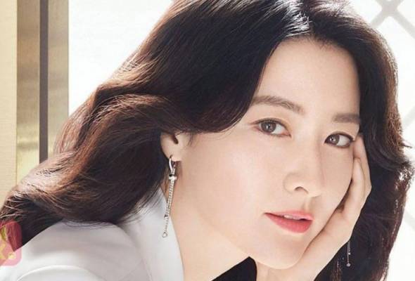 Tidak takut diboikot, Lee Young-ae derma RM200,000 kepada Palestin | Awani