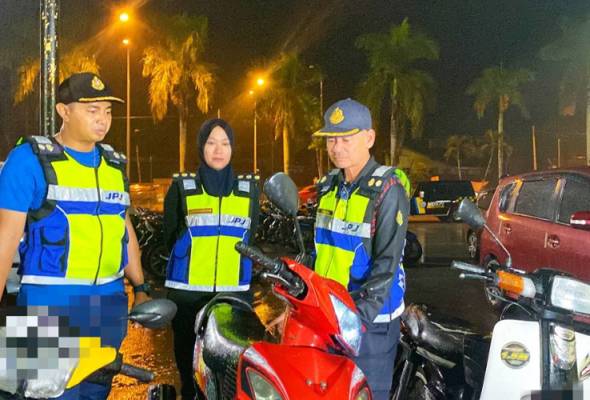 JPJ sita 422 motosikal, kereta diguna warga asing | Awani