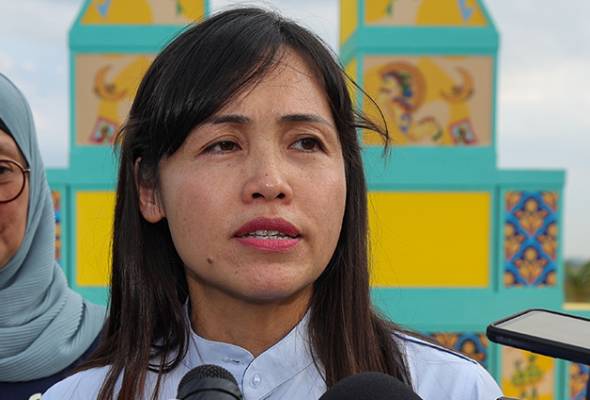 Waspada taktik 'scammer' guna nama pegawai Kementerian Komunikasi | Awani