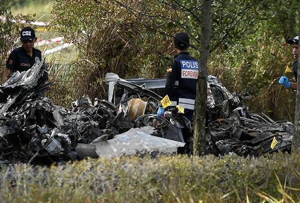 Final report reveals last moments of Elmina plane crash | Awani ...