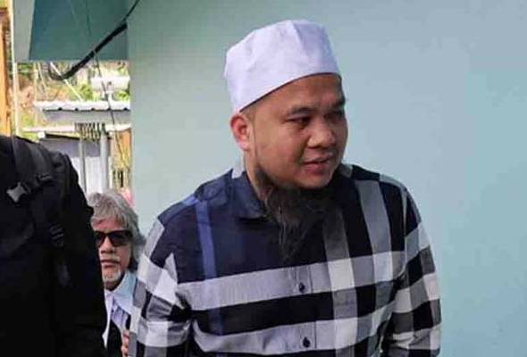 Kes Ebit Lew: Saksi padam gambar, mesej sebelum buat laporan polis | Awani