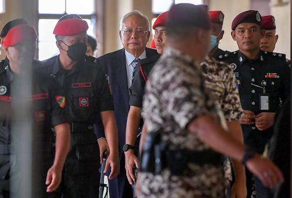 1MDB: Shahrol Azral tidak seharusnya ikut arahan Jho Low - Najib | Awani