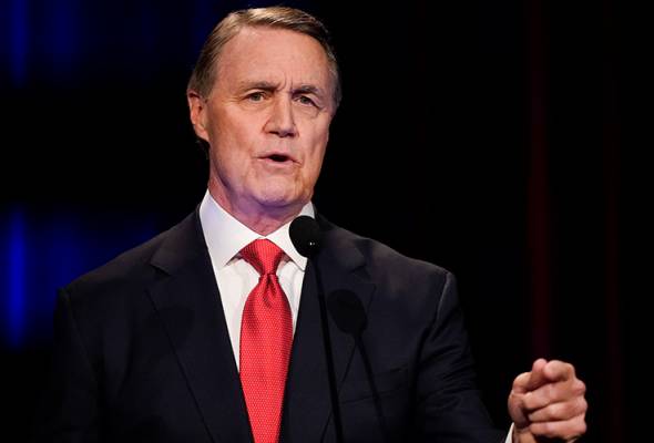 Trump lantik bekas Senator David Perdue sebagai Duta AS ke China | Awani