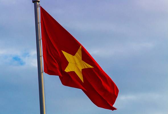Vietnam's birth rate hits record low in 2024 | Awani International