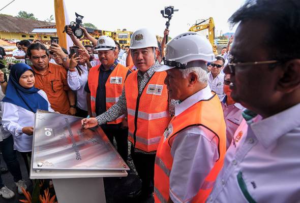 'Sembilan stesen KTMB dinaik taraf, satu bina baharu di Seremban' | Awani