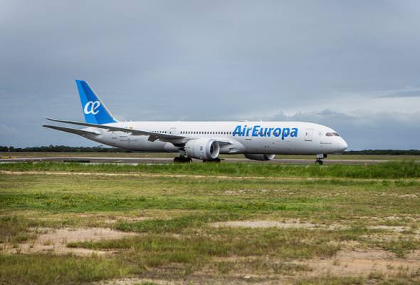 Keselamatan pesawat Boeing dan perubahan iklim jadi taruhan | Awani