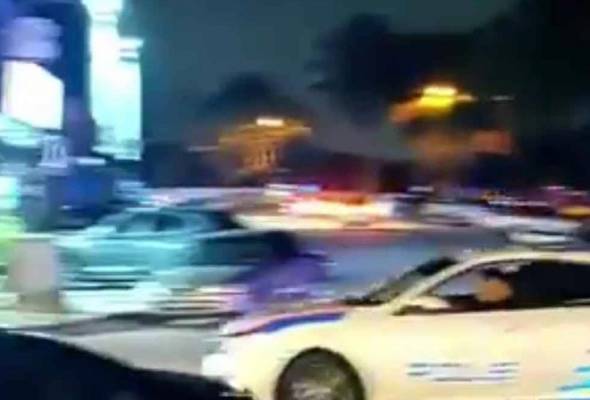 Pasangan kekasih lari pemeriksaan polis ditahan | Awani