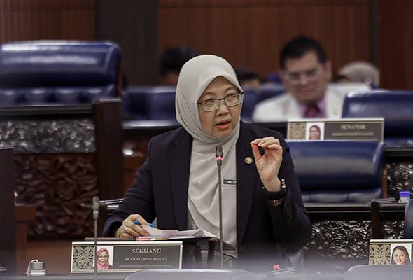 Dasar tempoh kuarters kerajaan akan dikaji semula - Dr Zaliha | Awani