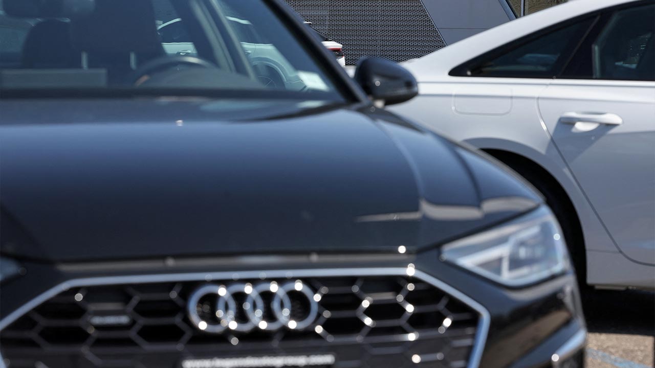 Tarif Trump: Pengeluar kereta Jerman Audi hentikan sementara import ke ...