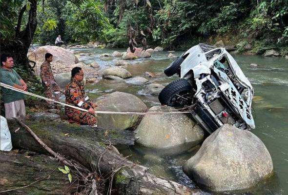 Mangsa hanyut di Sungai Sengayan belum ditemui | Awani