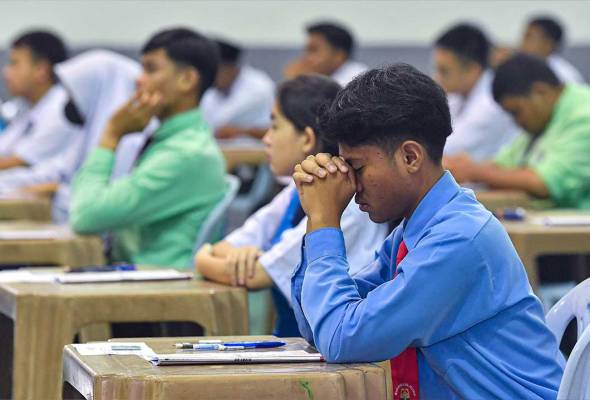 Debaran 394,880 calon dapat keputusan SPM hari ini | Awani