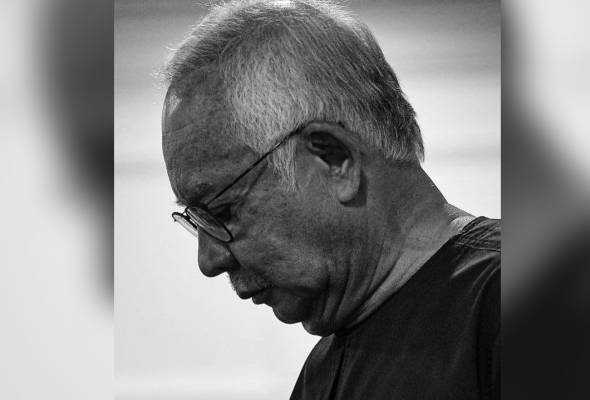 Tiga tahun dan tikar sejadah, Najib kongsi rasa di balik tirai besi | Awani