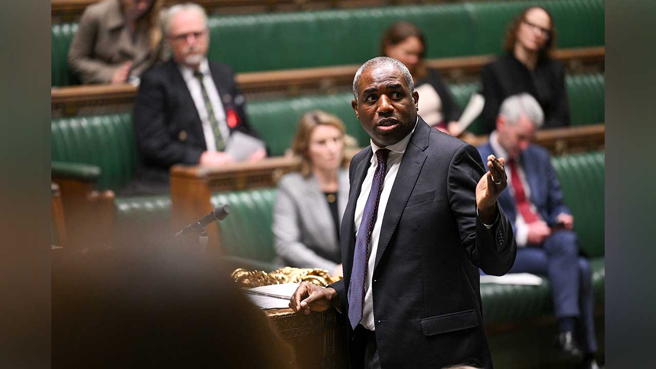 UK hadkan perbicaraan juri: Mengapa dan apa kontroversinya? | Awani