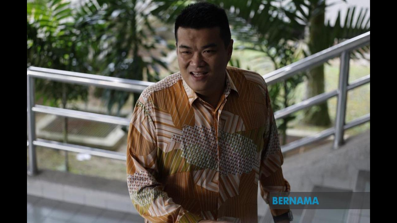 Albert Tei didakwa lagi, beri suapan RM64,924 bagi kelulusan lesen ...
