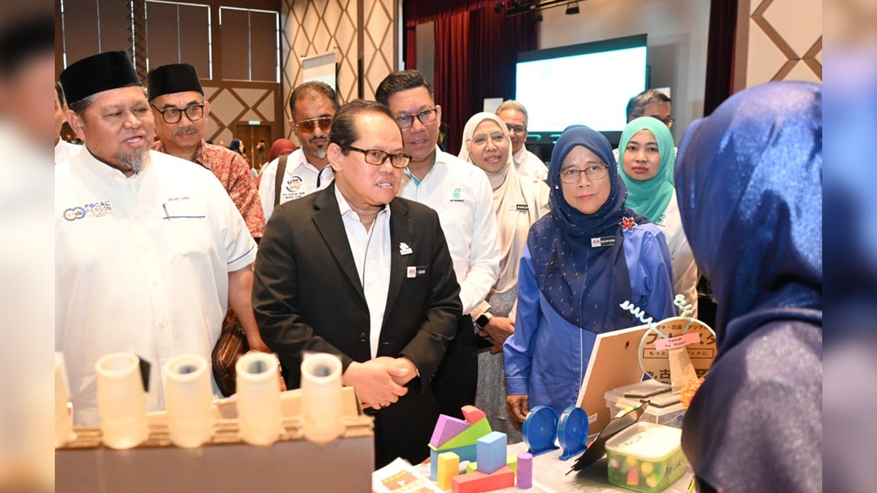 MRCSB anjur karnival STEM, perkasa bakat masa depan anak Melaka | Awani