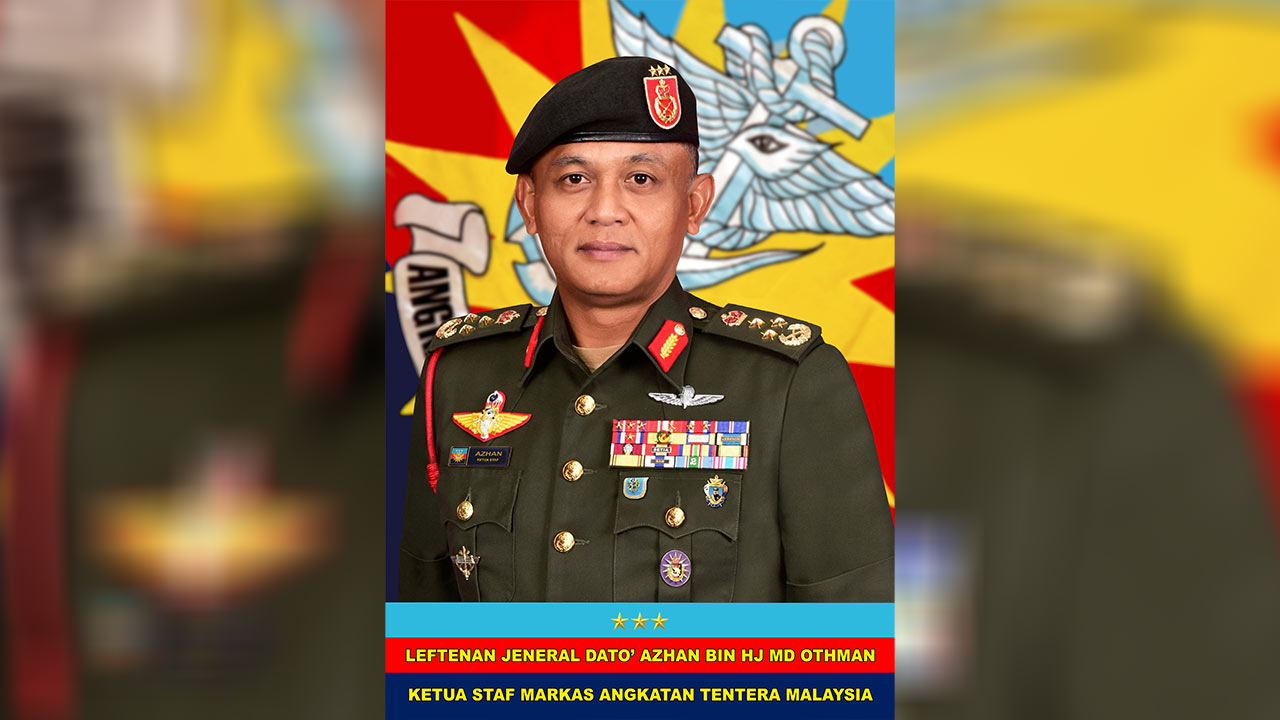 Ketua Staf Markas ATM Azhan Md Othman dilantik PTD ke-31 | Awani