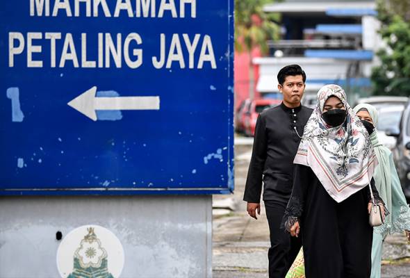 Ibu Zayn Rayyan jerit "ini salah mommy" - Saksi | Awani