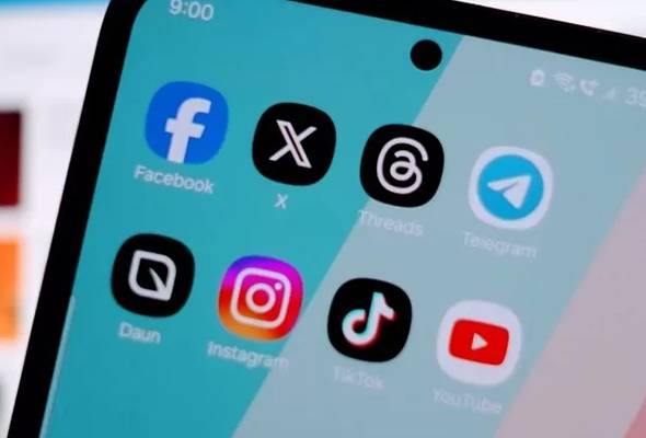 Pelesenan platform media sosial di Malaysia berkuat kuasa hari ini | Awani