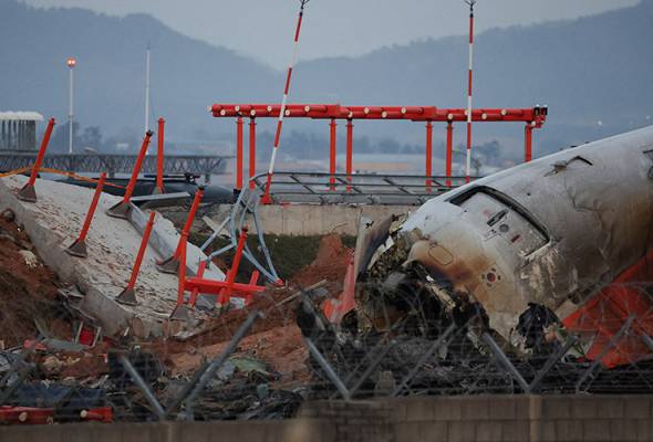 South Korea extends Boeing 737-800 inspections following fatal crash ...