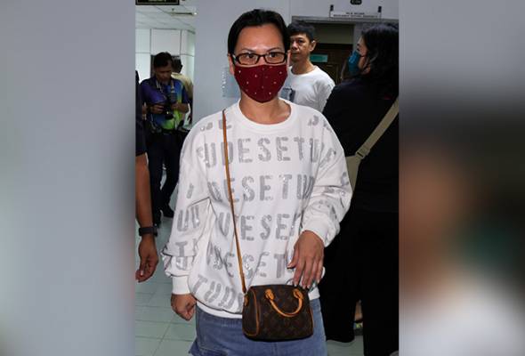 Pempengaruh wanita warga Singapura didenda RM1,000 buat laporan palsu ...