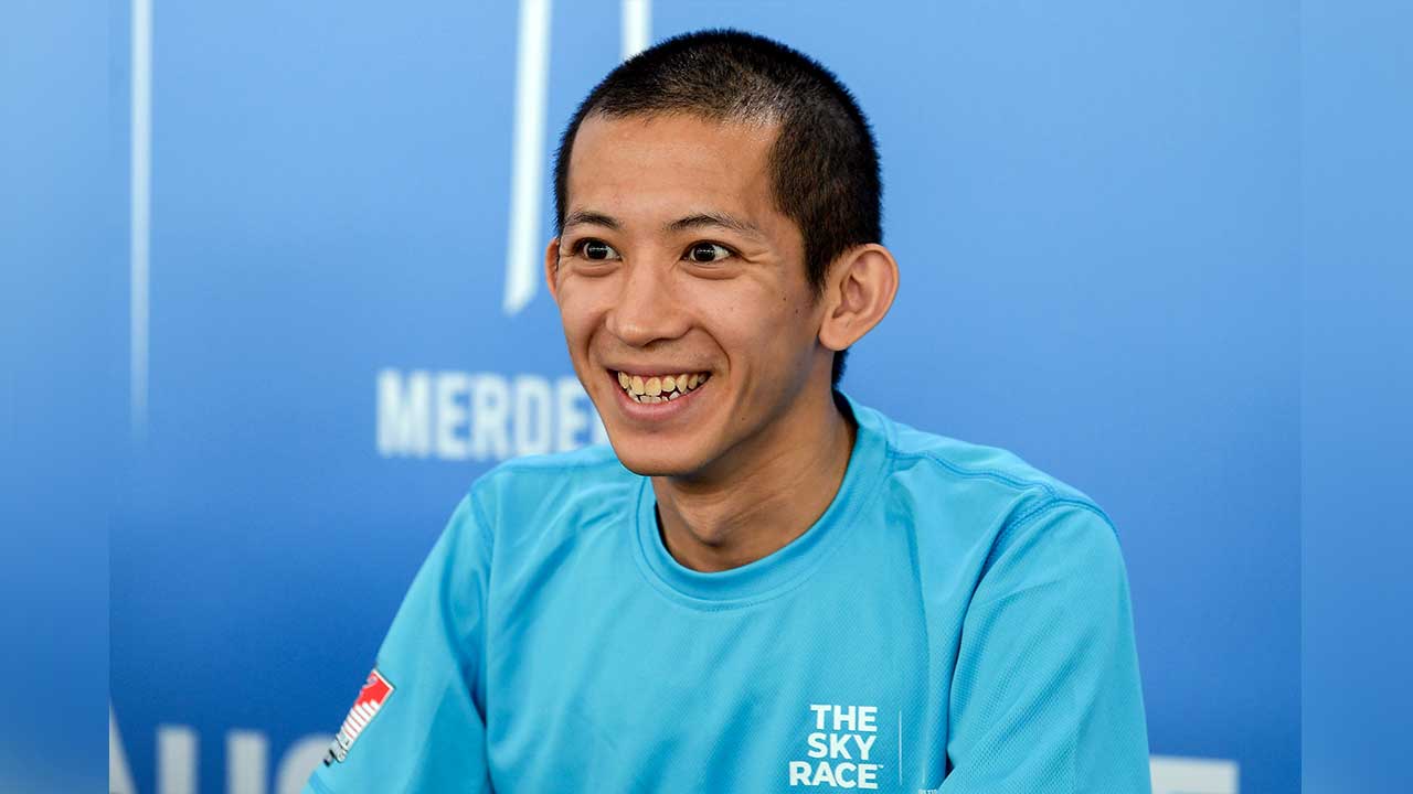 Wai Ching azam tawan Merdeka 118 bawah 16 minit | Awani