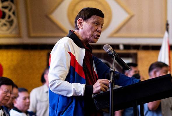 Duterte ditahan polis susulan waran tangkap ICC | Awani