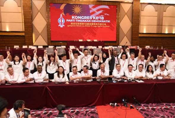 Loke kekal Setiausaha Agung, Gobind dipilih Pengerusi dan Guan Eng ...