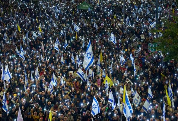 Ribuan rakyat Israel bantah keputusan kerajaan | Awani