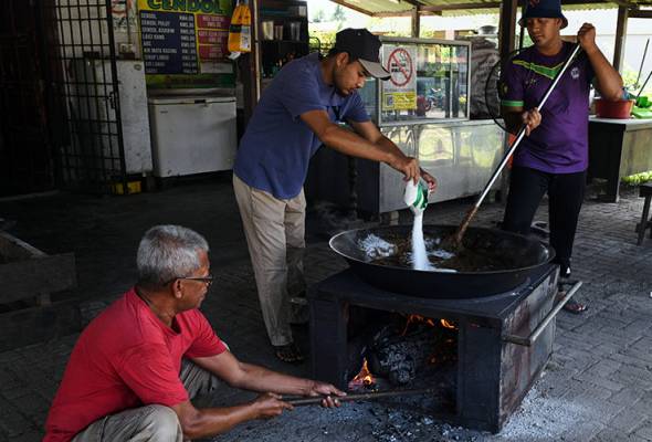 Dodol Tok Nah: 27 years of preserving heritage of traditional dodol ...