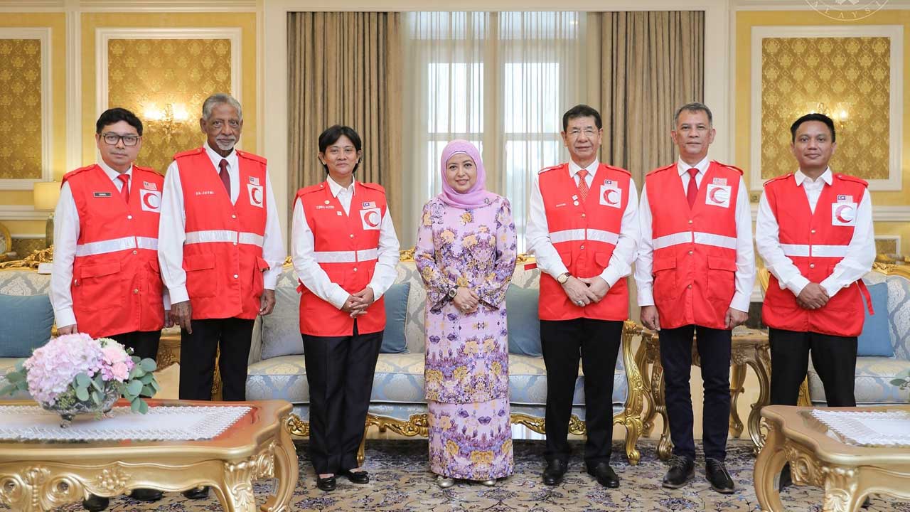 Raja Permaisuri berkenan terima mengadap kepimpinan PBSMM | Awani