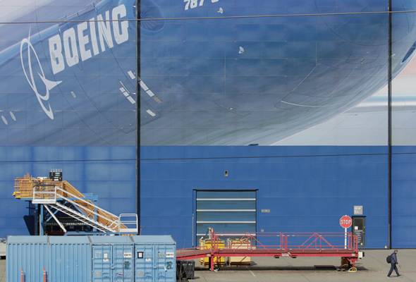 Boeing peroleh tempahan bernilai US$96 bilion di Qatar | Awani